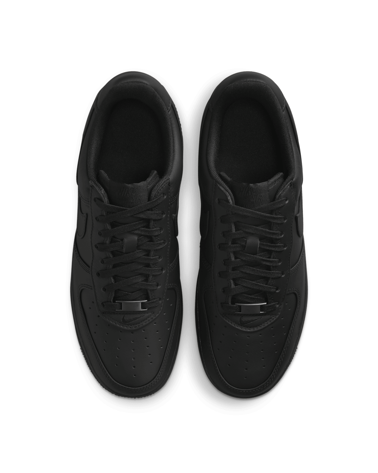Fecha de lanzamiento de los Air Force 1 Low "Triple Black" (IM3078-001) . Nike SNKRS